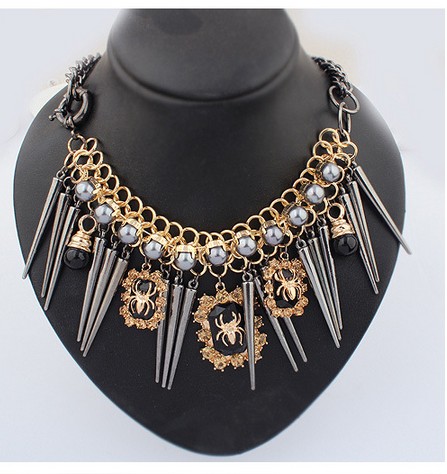 Punk Necklace,punk Jewelry,rivet Necklace,spider Necklace,chunky ...